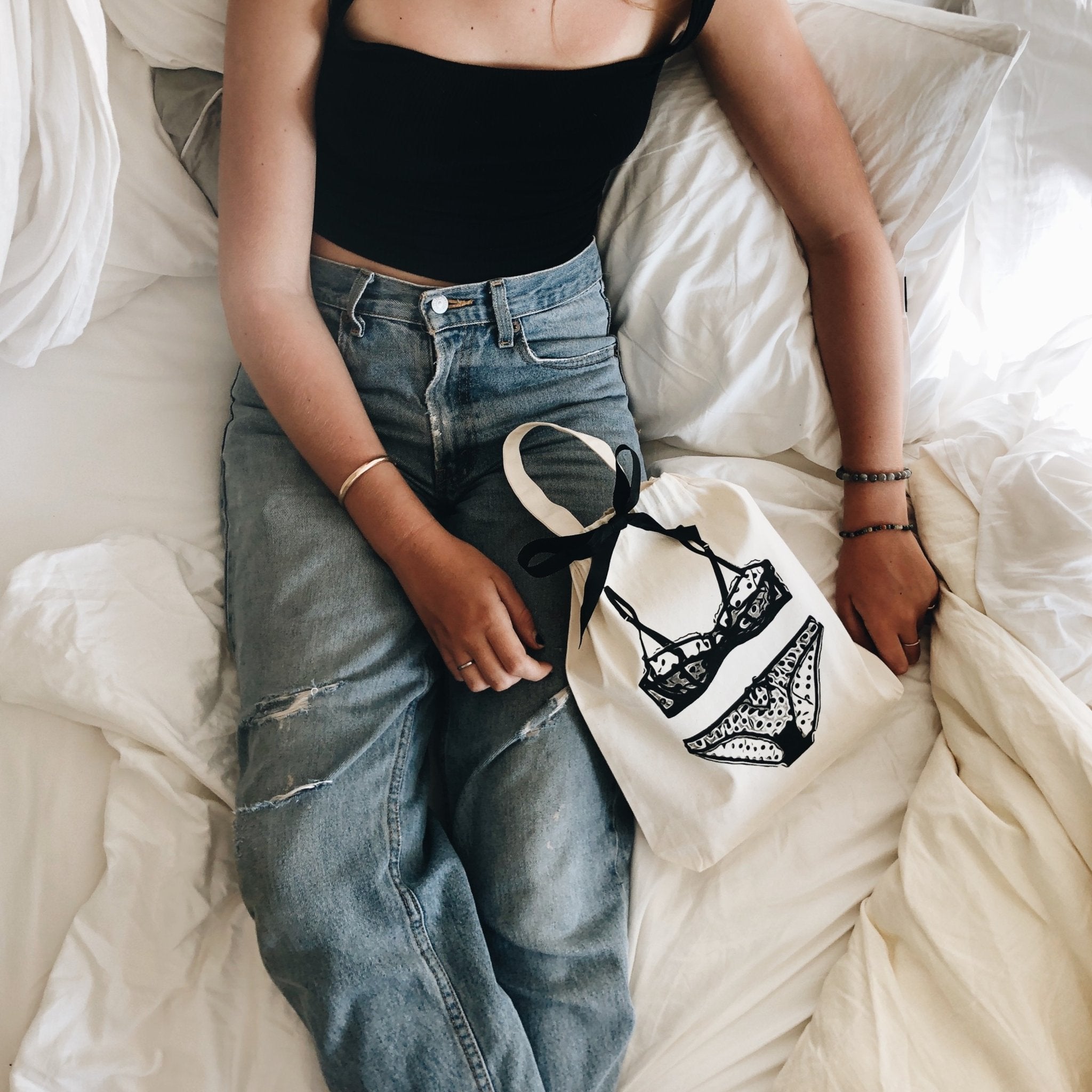 Find the Best Lingerie Bags for Closet and Travel at Bag-all