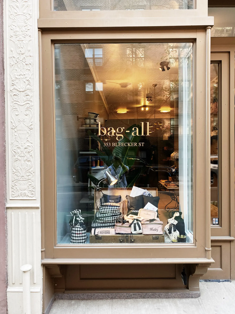 Explore Bag-all Stores and Offices in New York and Paris